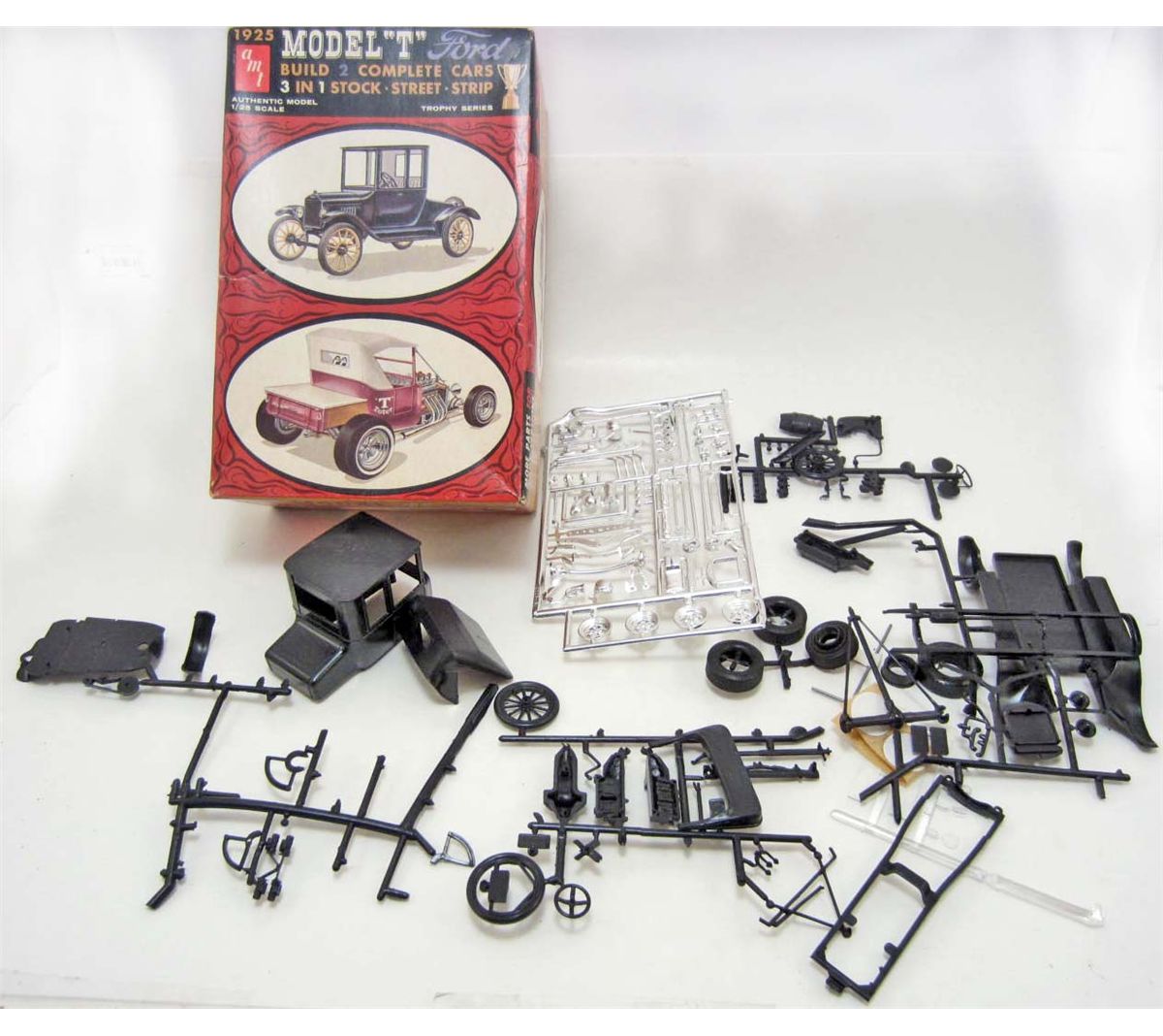 VINTAGE AMT 1925 MODEL T FORD MODEL KIT #2225