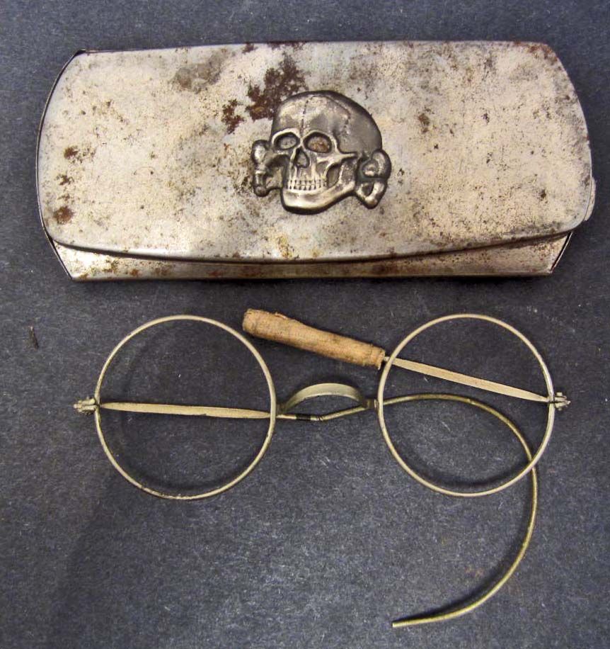 GERMAN NAZI WAFFEN SS TOTTENKOPF EYE GLASSES IN CASE
