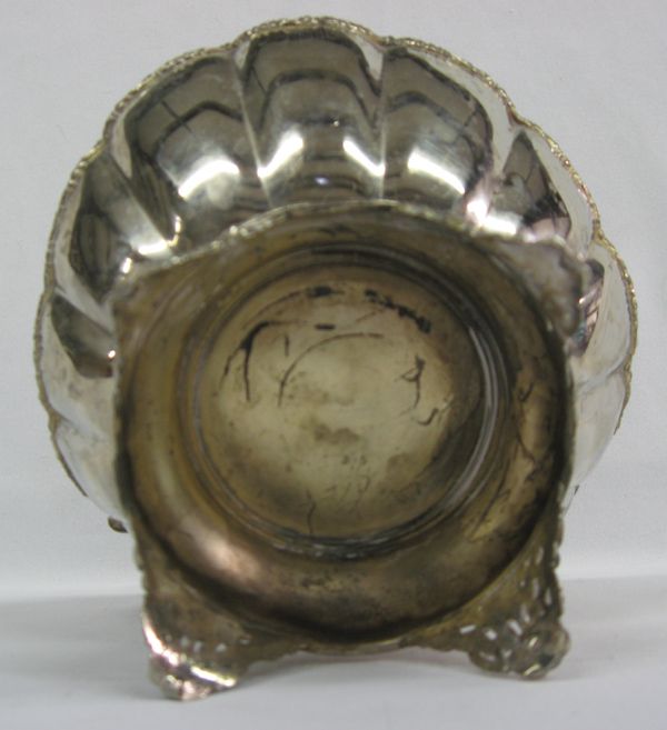 Antique Knickerbocker Silver Co. Nut Bowl