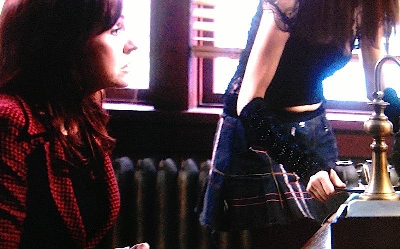 Blood Ties (TV) - Coreen's Arm Warmers (Gina Holden)