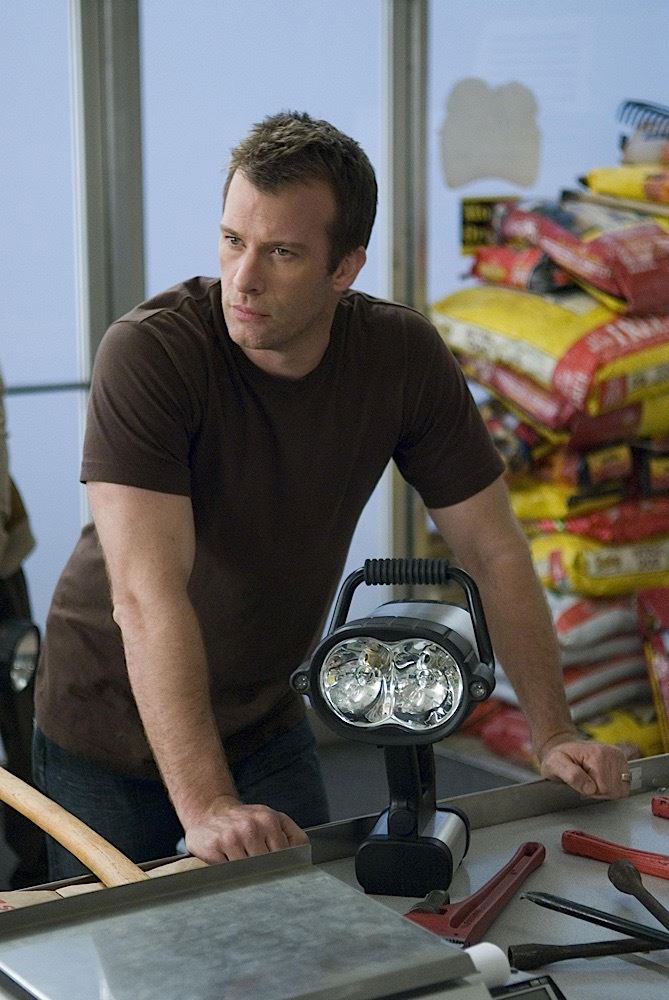 Mist, The - David Drayton's Shirt and Rope (Thomas Jane)