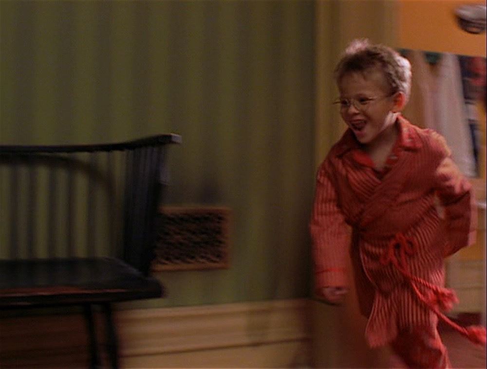 Stuart Little - George Little's Outfit (Jonathan Lipnicki)