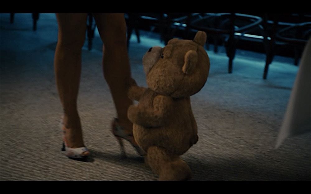 Ted - Tami-Lynn's Outfit (Jessica Barth)