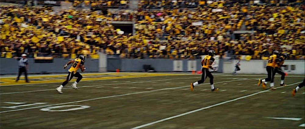 Dark Knight Rises, The - Gotham Rogues Football