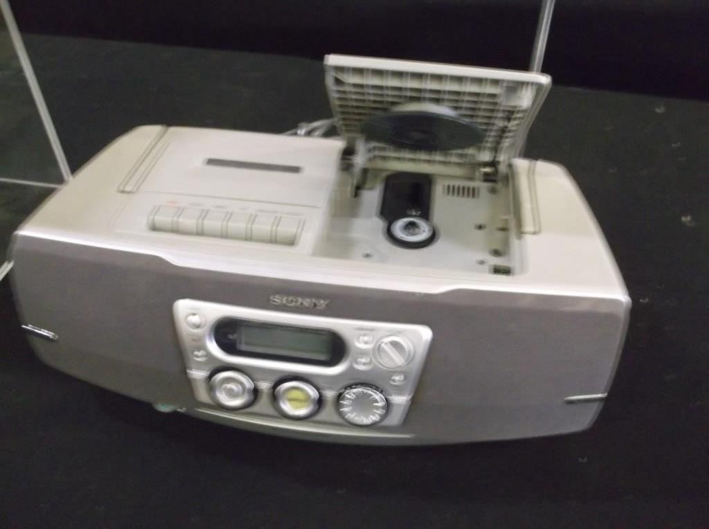Sony Radio CD Player