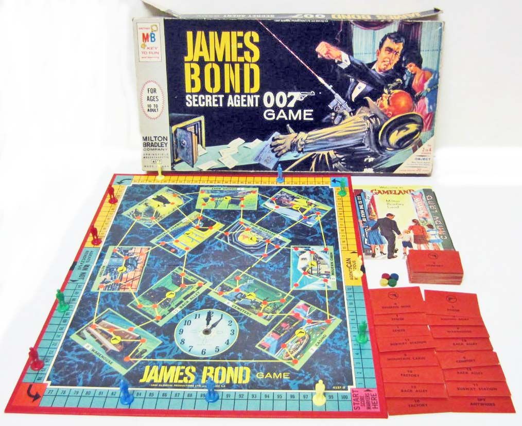 VINTAGE 1965 JAMES BOND BOARD GAME - COMPLETE