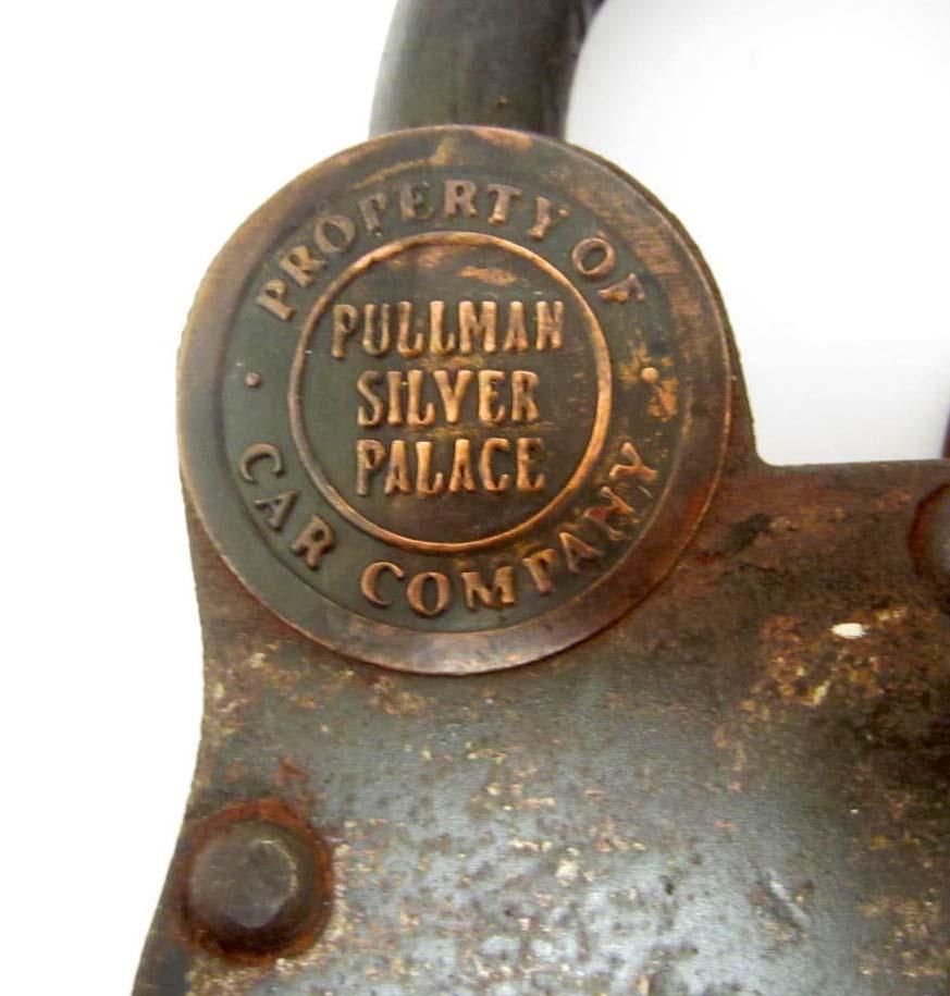 HUGE PULLMAN SILVER PALACE CAR CO. CAST IRON PADLOCK HUGE PULLMAN SILVER PALACE CAR CO. CAST IRON PADLOCK