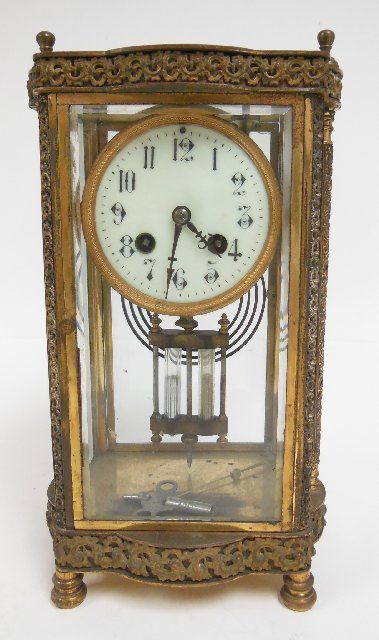 Crystal regulator clock