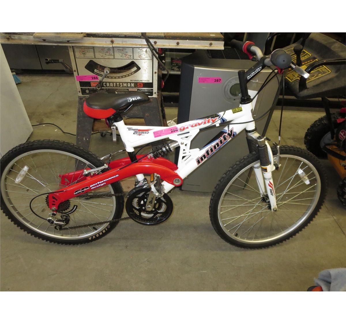 NEW - Shimano 21 speed bike - "Gravity Infinity"