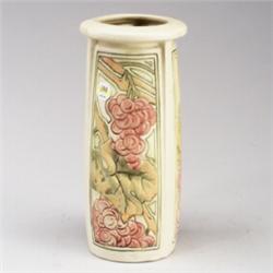 WELLER Roma buttressed vase decorated with grapes. Stilt-pull (shows ...