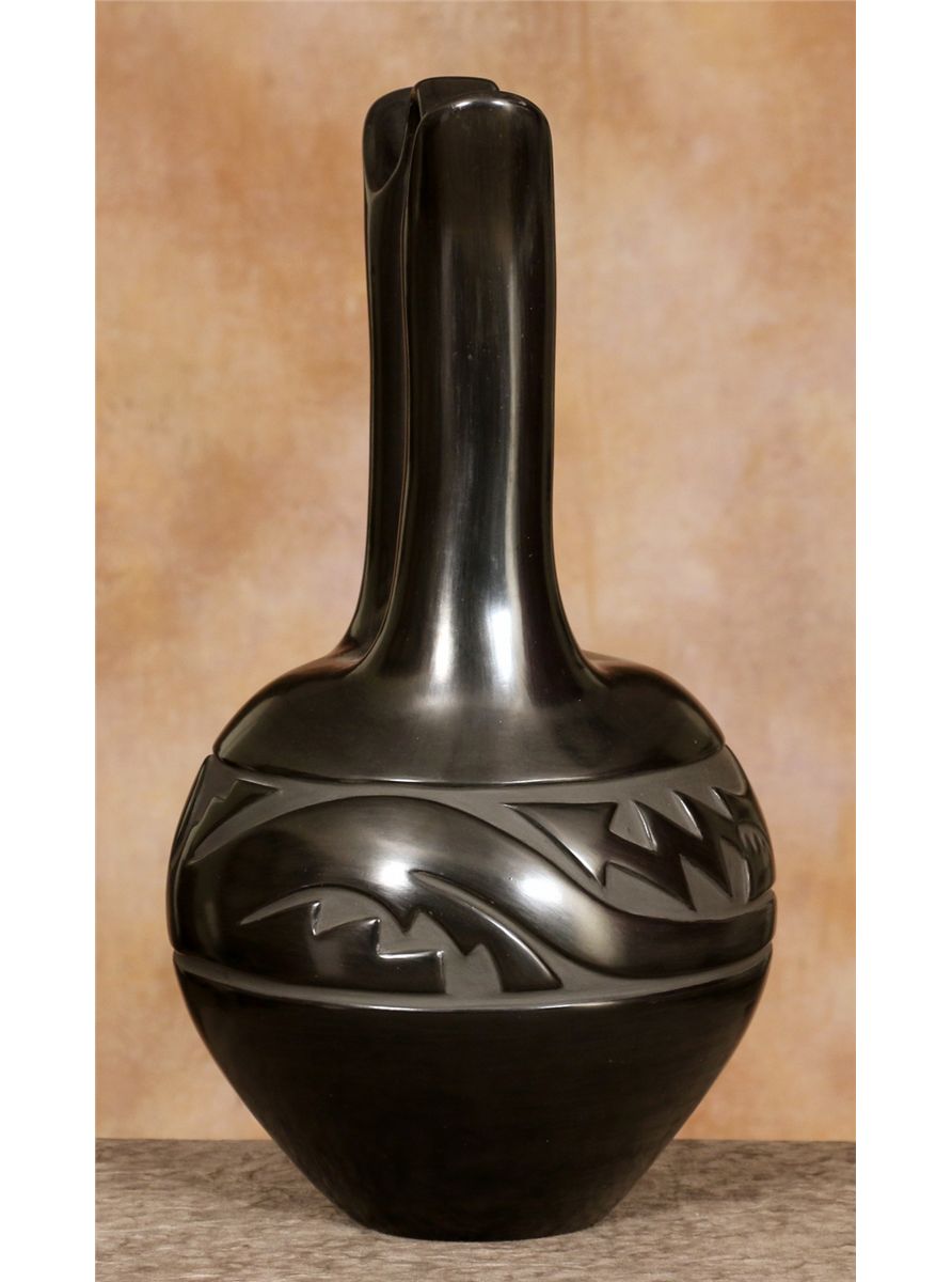 Santa Clara Wedding Vase, Mary Singer