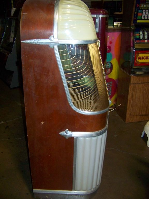 1947 AMI MODEL B JUKEBOX 78 RPM ANTIQUE