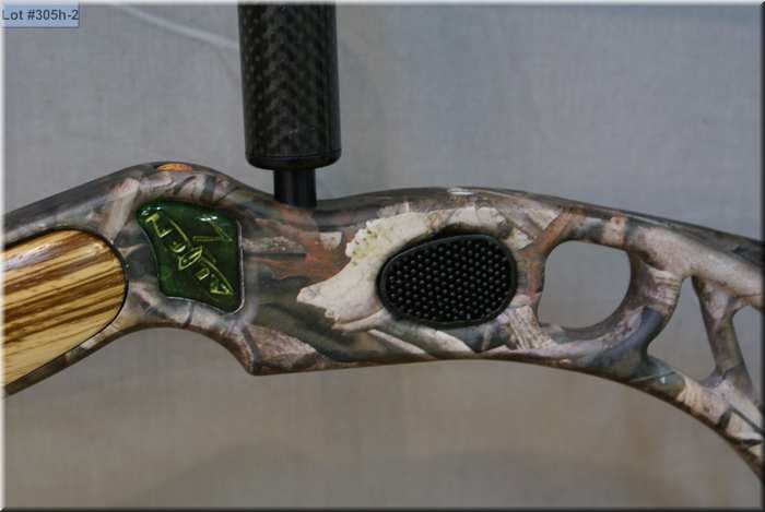 Martin Alien-Z Compound Bow, 55-70 Lb pull, 27" - 32" draw length ...