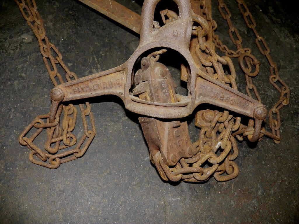 Hay Fork Iron Claw Antique Myers Hay Forks Iron Claw Good original rust ...