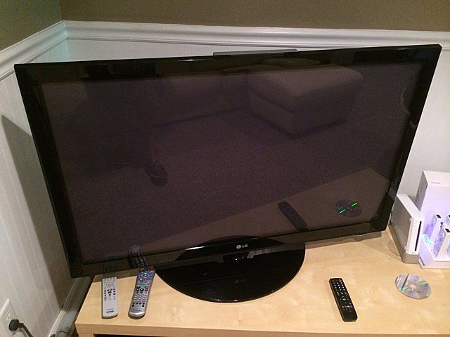 LG Flat Screen TV