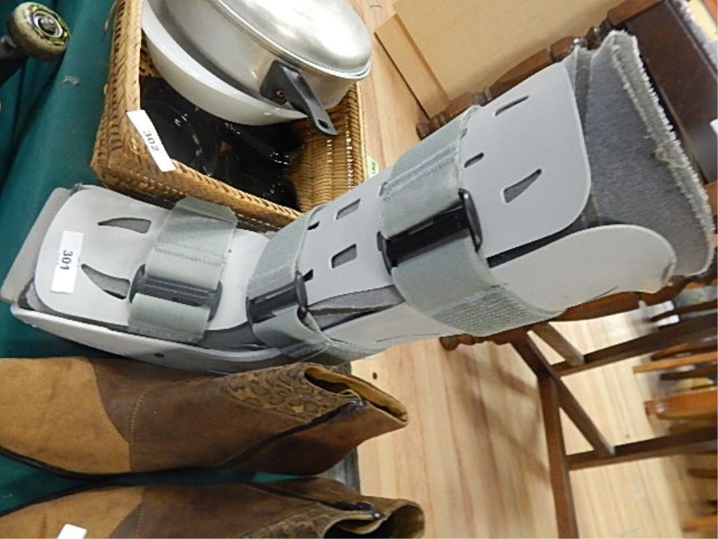 FOOT / ANKLE PLASTIC STABALIZER CAST