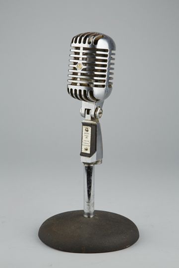 Shure Unidyne Dynamic Microphone Model 55S w/Base.