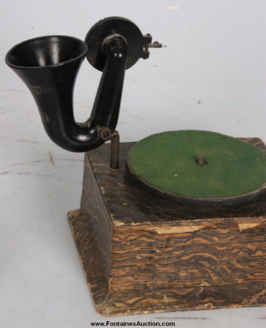 Miniaphone Toy Phonograph