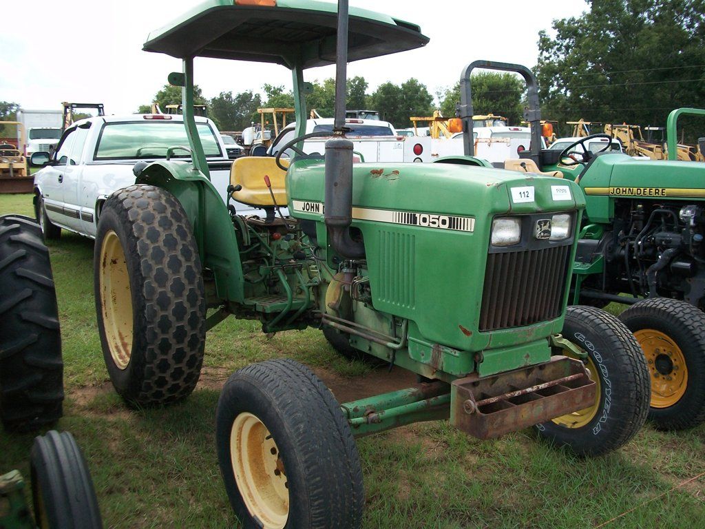 John Deere 1050 DIESEL TRACTOR W/ PWER STEERING & REMOTE HYDRAULICS Ser ...