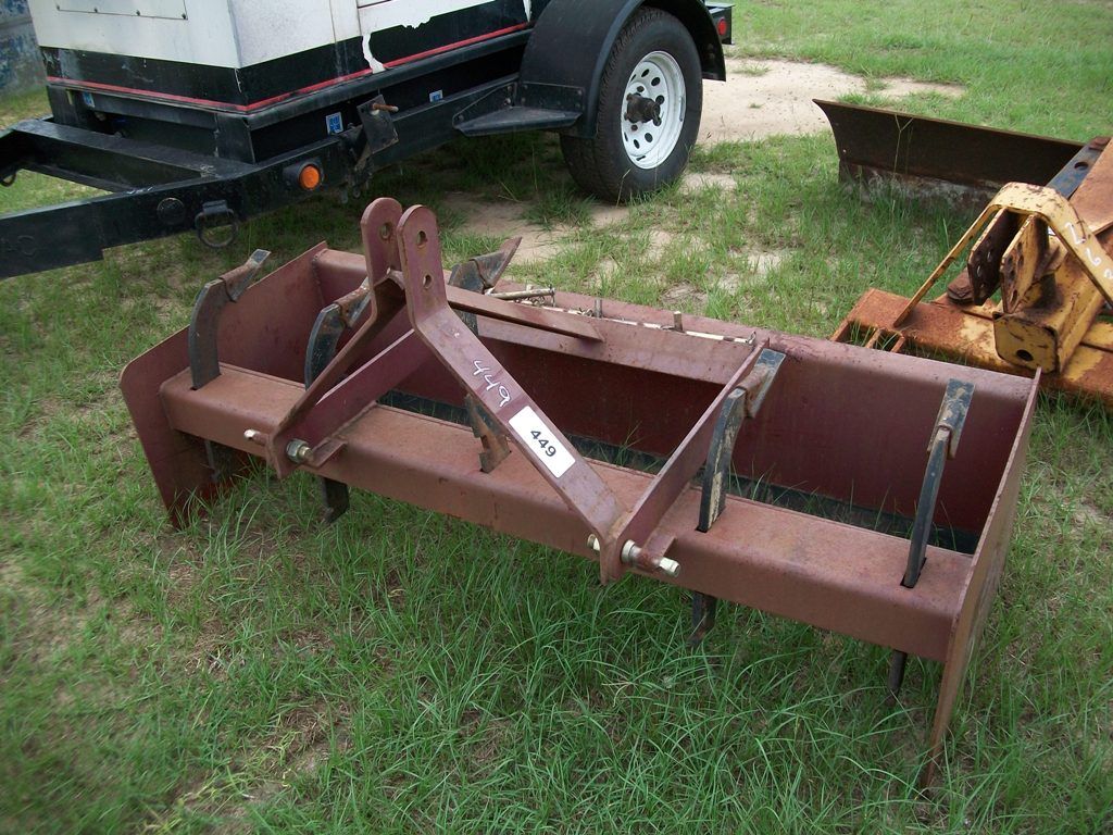 5 FT RED SUN BURST USED BOX BLADE