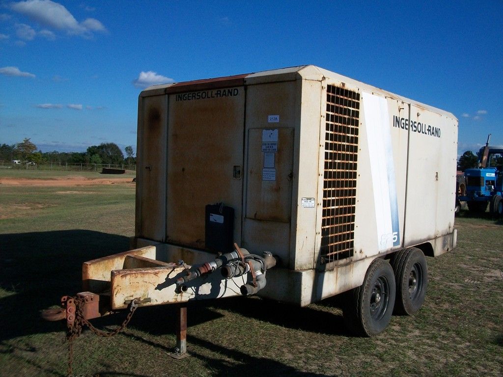 Ingersoll Rand 825 AIR COMPRESSOR W/CUMMINS DIESEL ENGINE TRAILER ...