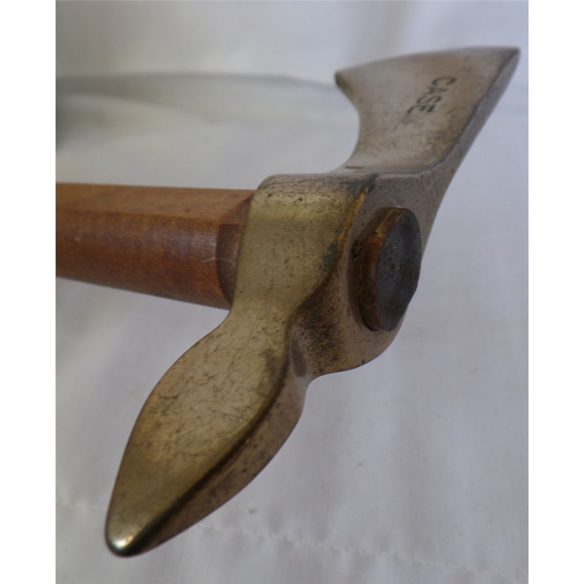 Brass Tomahawk, Case brand