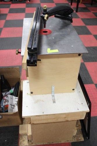 VERITAS ROUTER TABLE COMPLETE W/ ACCESSORIES