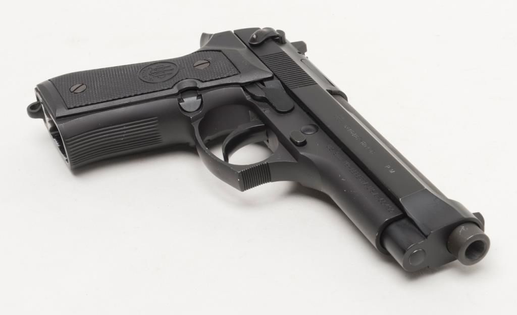 Beretta M9 semi auto pistol, #M9-2371, 9mm, 4.9" barrel, black finish ...