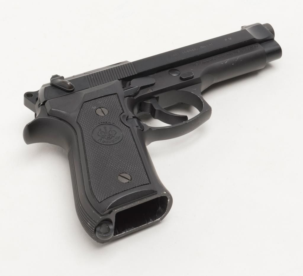 Beretta M9 semi auto pistol, #M9-2371, 9mm, 4.9" barrel, black finish ...