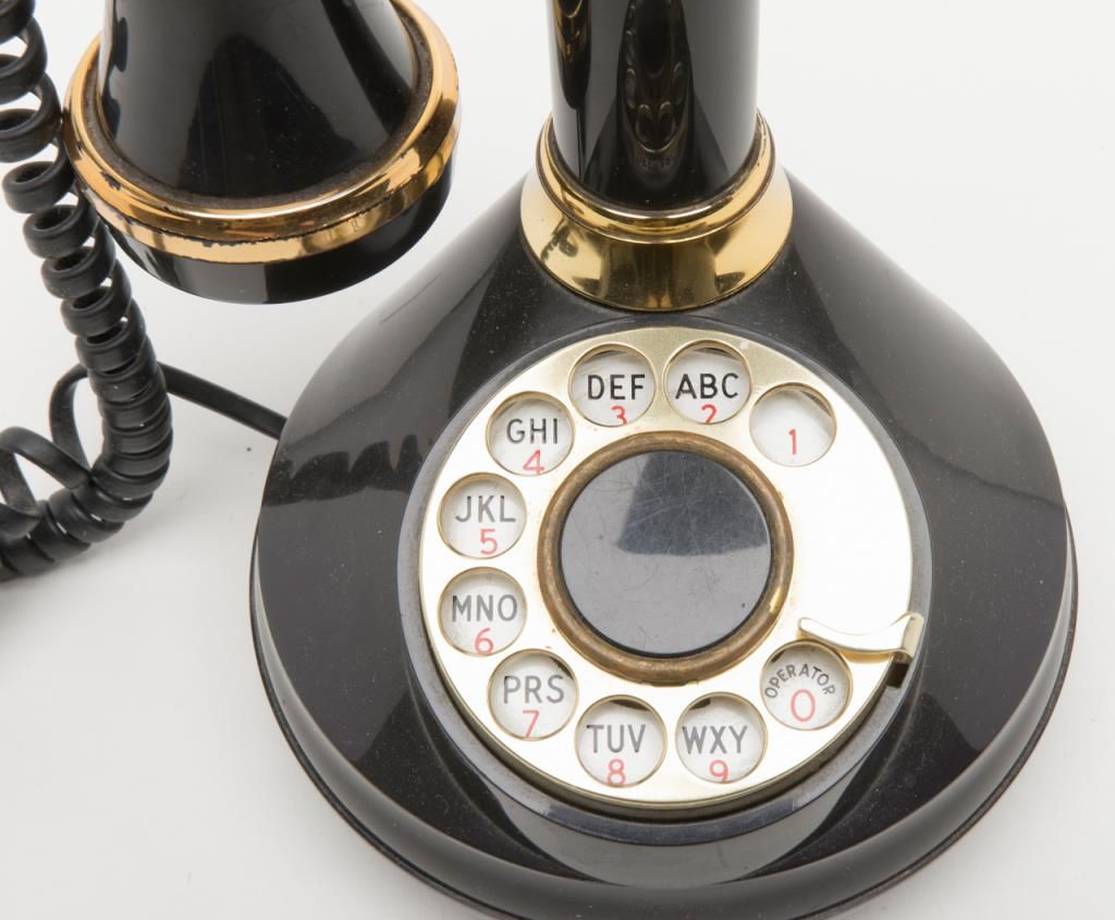 Antique American Electric Telephone Co. oak wall phone in overall good ...