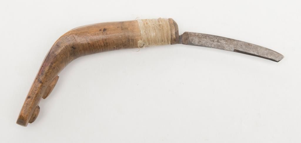 Northwest Coast Native American 19th Century crooked knife with carved ...
