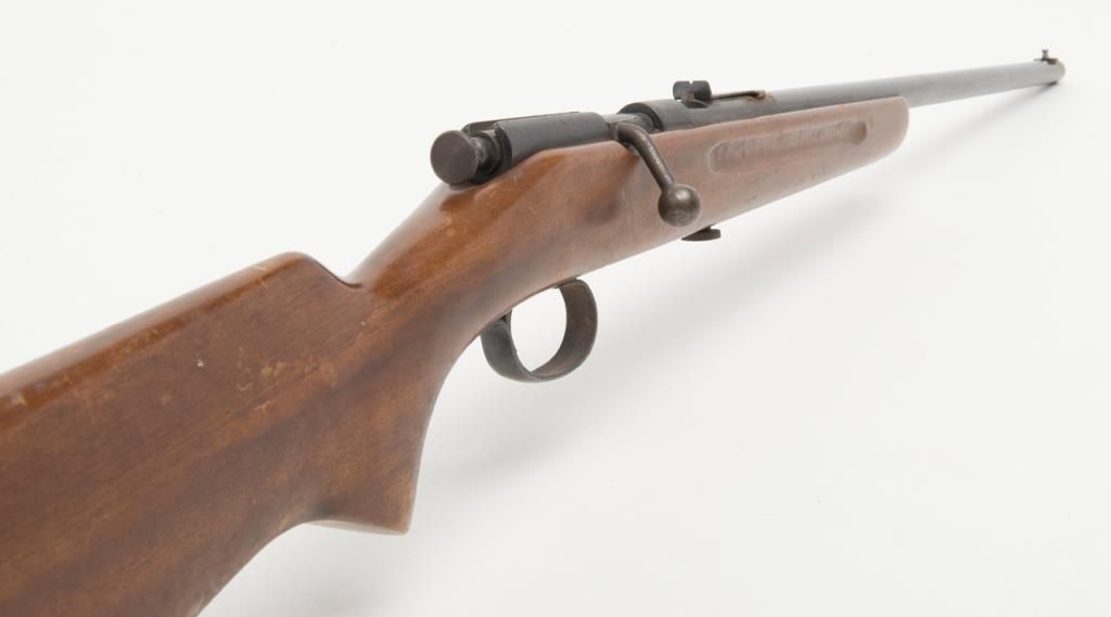 Savage 3A .22 cal bolt action rifle, NSNV, 24" barrel, plain wood stock ...