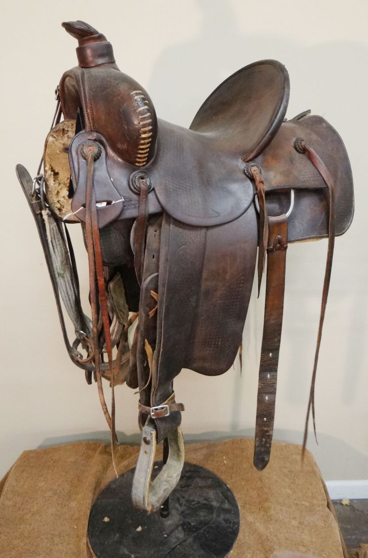 Clark highback saddle, 14 1/2", lining rough otherwise nice condition