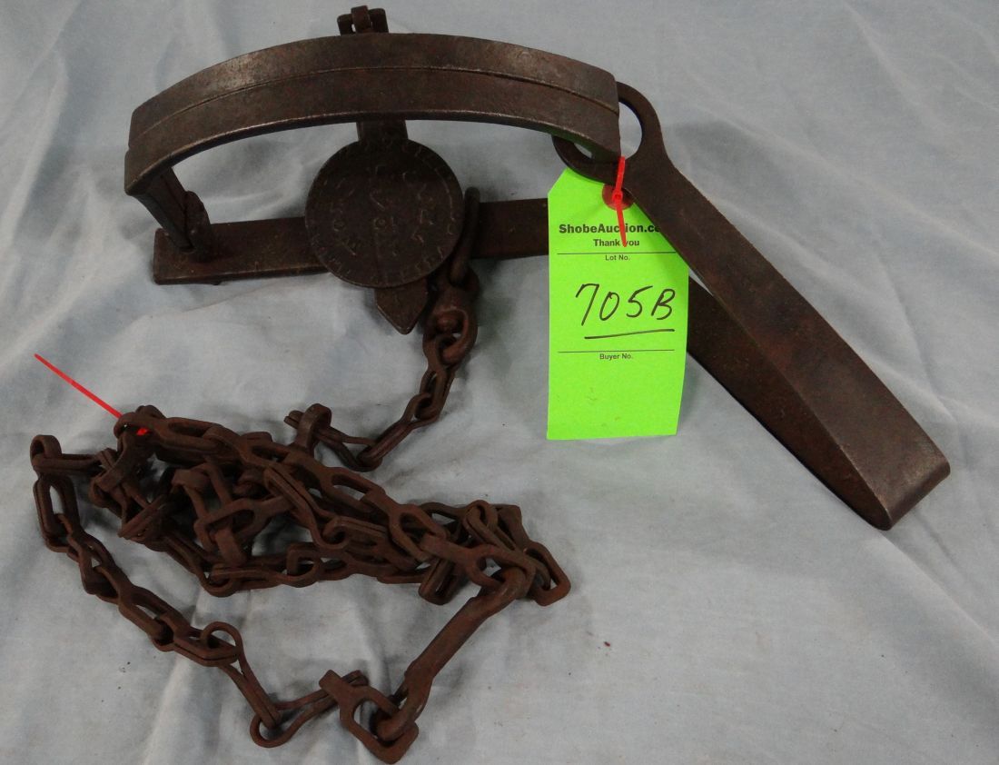 S. Newhouse #4 1/2 "Wolf" trap, single sprg., incomplete chain