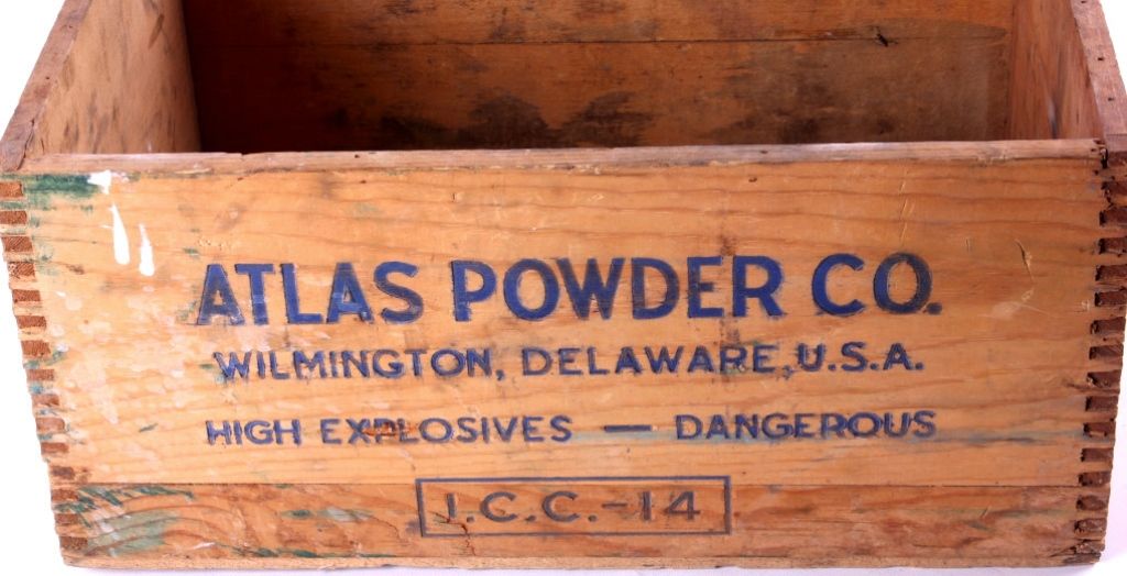 Atlas Powder Co. Wooden Box This lot features an A