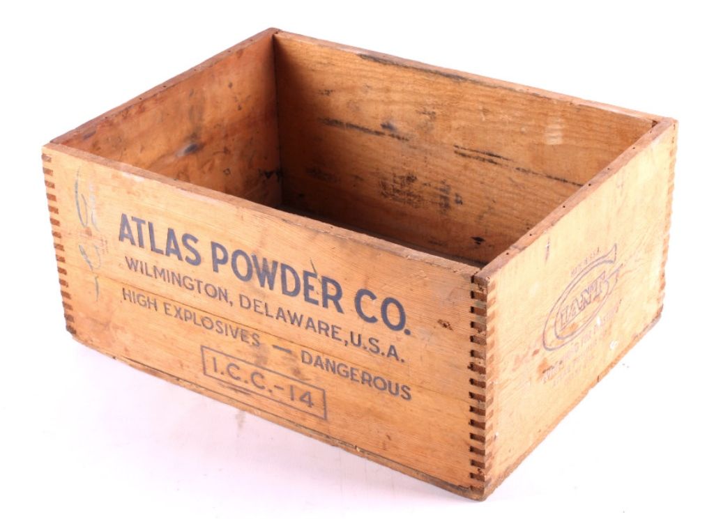 Atlas Powder Co. Wooden Box This lot features an A