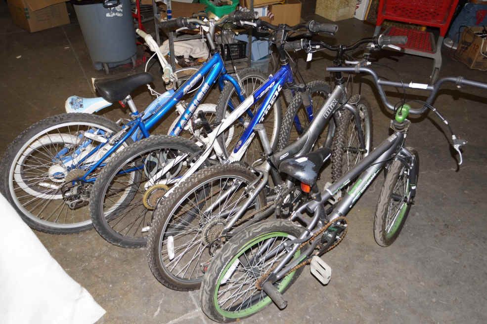 5- bikes 1- Raleigh M20, Trek, MTX 225, Mt. Bike, Boys Mongoose BMX ...