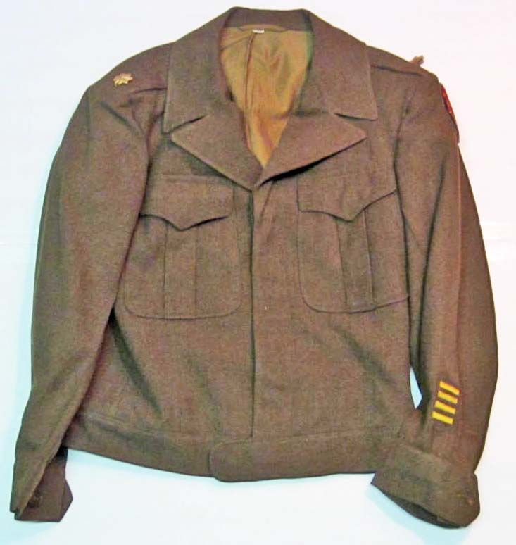 WW2 EISENHOWER IKE UNIFORM JACKET W/ PATCH