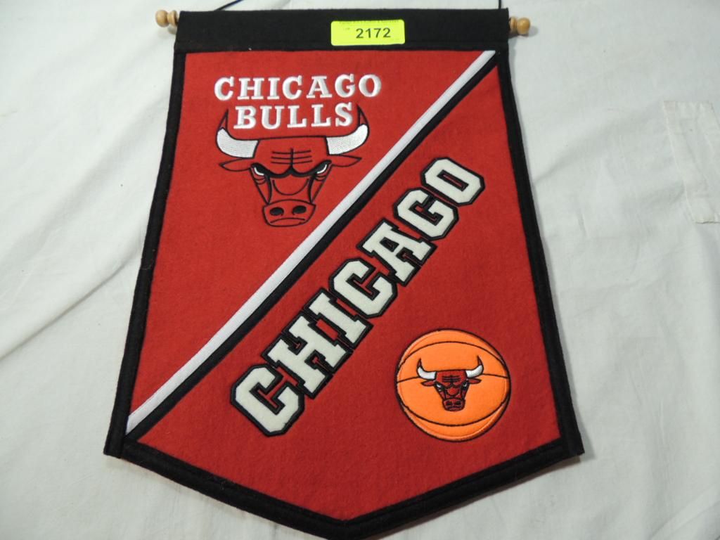 CHICAGO BULLS FELT BANNER