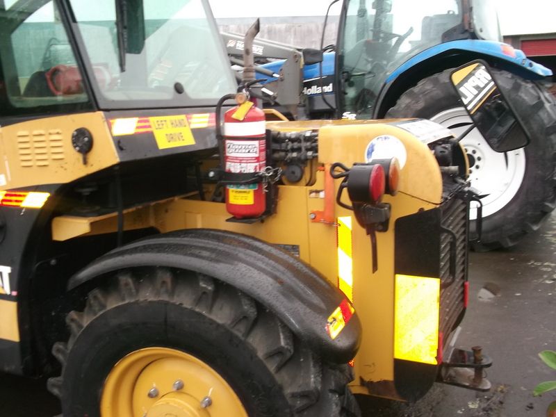 CAT TH215 TELEHANDLER