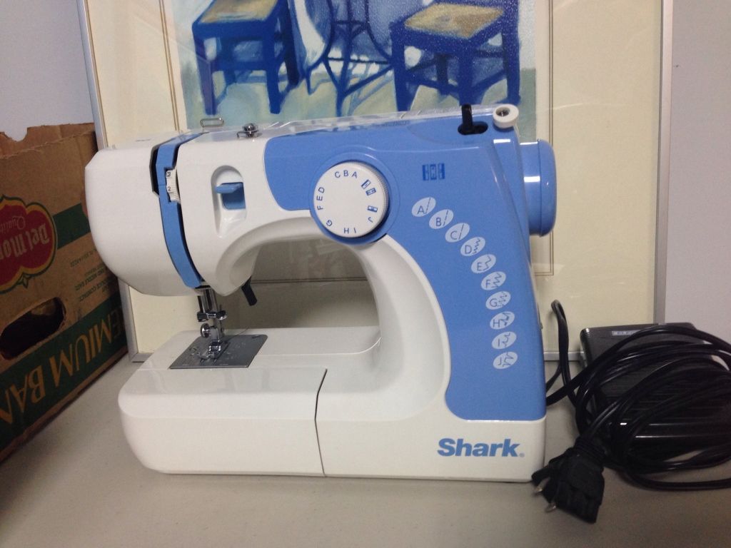 Shark Table Top Sewing Machine
