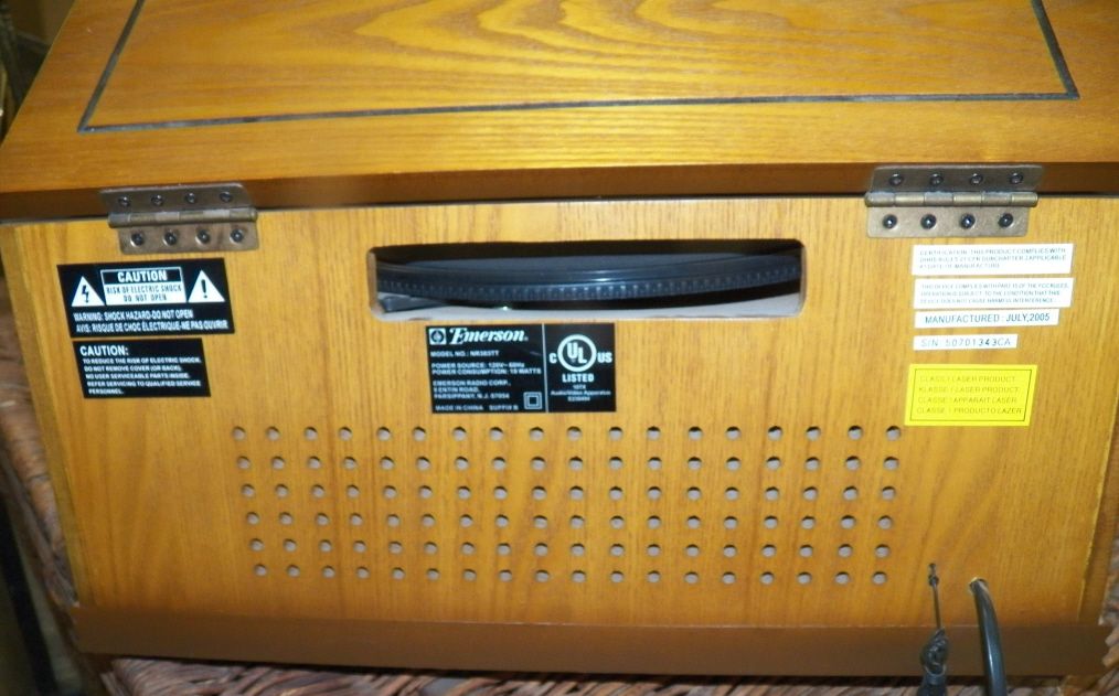Emerson NR303TT Heritage Mini Stereo