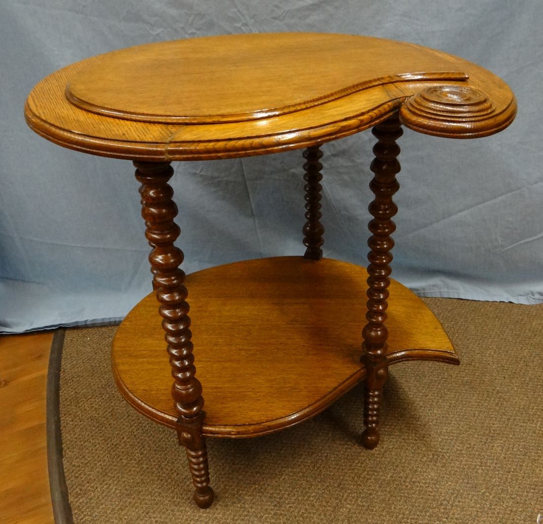 Oak parlor table, fancy design 28" x 28"