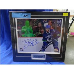 RYAN KESLER & GREEN MEN 8X10 PHOTO - SIGNED & MATT