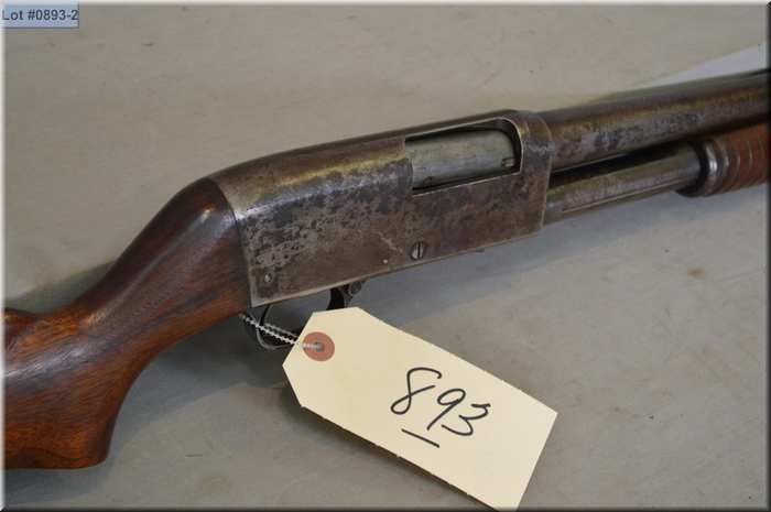 Stevens ( By Savage ) Mod 820 B .12 Ga 2 3/4" pump action Shotgun w/28 ...