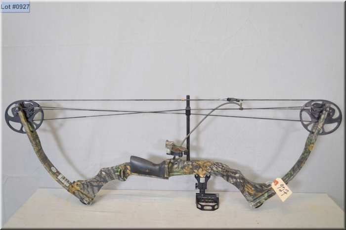 Parker Buck Hunter XP Compound Bow, 60 Lb pull, 26" - 31" draw w ...