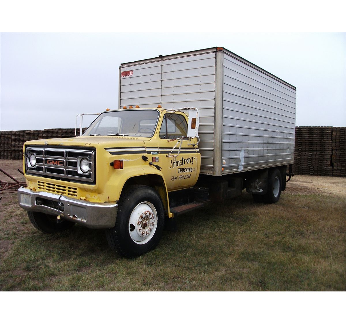 1980 GMC 7000 V-8 Truck