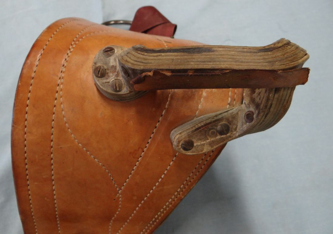 Raymond Hulin LH bareback riggin, Kamay, Texas,