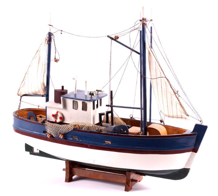 Wooden Fishing Boat Model This lot features a wood