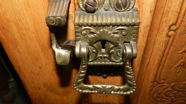 78) Stunning American oak Antique ice box (Alaska